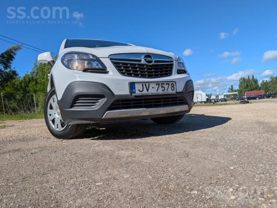 Белый Опель Mokka 2015 в Рига, объемом двигателя 1.60 л и пробегом 99 тыс. км за 7100 €, фото 6 на AUTOMOTO.COM.LV