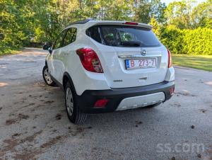 White Opel Mokka 2015 in Riga, with an engine capacity of 1.60 L and mileage of 99 thousand km for 7200 €, photo 10 on AUTOMOTO.COM.LV