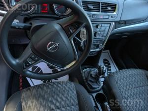 White Opel Mokka 2015 in Riga, with an engine capacity of 1.60 L and mileage of 99 thousand km for 7200 €, photo 11 on AUTOMOTO.COM.LV