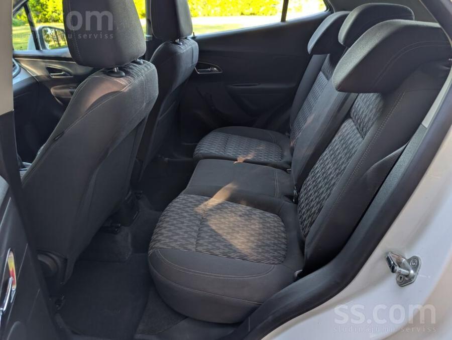 White Opel Mokka 2015 in Riga, with an engine capacity of 1.60 L and mileage of 99 thousand km for 7200 €, photo 18 on AUTOMOTO.COM.LV