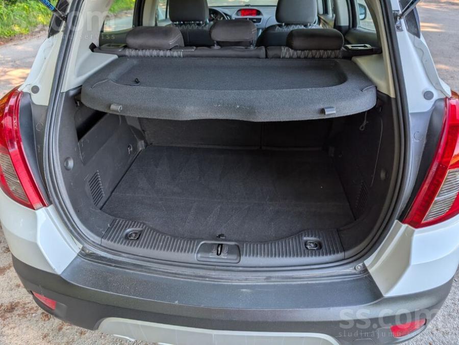 White Opel Mokka 2015 in Riga, with an engine capacity of 1.60 L and mileage of 99 thousand km for 7200 €, photo 23 on AUTOMOTO.COM.LV