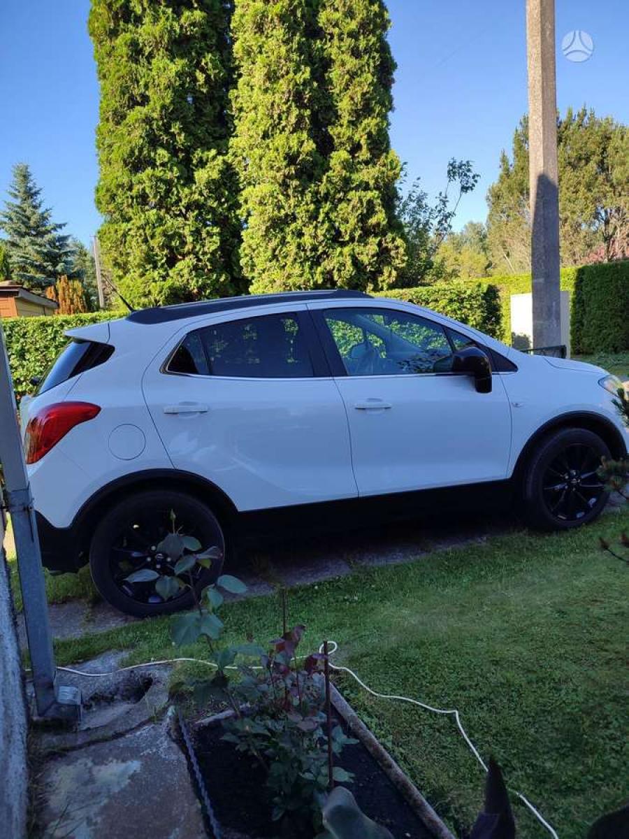 Balts Opel Mokka 2015 Šauļi, ar dzinēja tilpumu 1.60 L un nobraukumu 193 tūkst. km par 6300 €, foto 1 vietnē AUTOMOTO.COM.LV