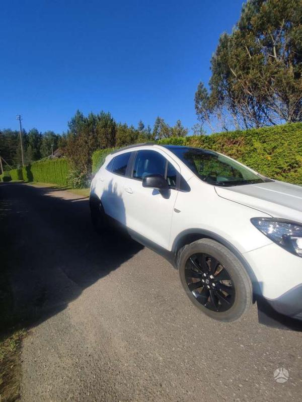 Balts Opel Mokka 2015 Šauļi, ar dzinēja tilpumu 1.60 L un nobraukumu 193 tūkst. km par 6300 €, foto 3 vietnē AUTOMOTO.COM.LV