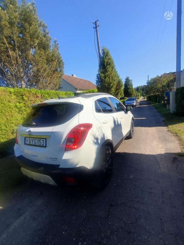 Balts Opel Mokka 2015 Šauļi, ar dzinēja tilpumu 1.60 L un nobraukumu 193 tūkst. km par 6300 €, foto 5 vietnē AUTOMOTO.COM.LV