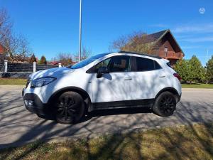 White Opel Mokka 2015 in Klaipeda, with an engine capacity of 1.60 L and mileage of 225 thousand km for 6750 €, photo 4 on AUTOMOTO.COM.LV