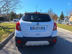 White Opel Mokka 2015 in Klaipeda, with an engine capacity of 1.60 L and mileage of 225 thousand km for 6750 €, photo 7 on AUTOMOTO.COM.LV