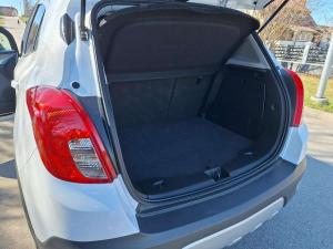 White Opel Mokka 2015 in Klaipeda, with an engine capacity of 1.60 L and mileage of 225 thousand km for 6750 €, photo 11 on AUTOMOTO.COM.LV