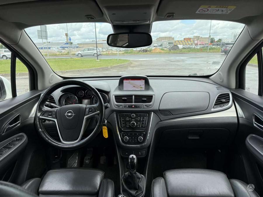 Белый Опель Mokka 2015 в Таураге, объемом двигателя 1.60 л и пробегом 162 тыс. км за 6500 €, фото 14 на AUTOMOTO.COM.LV