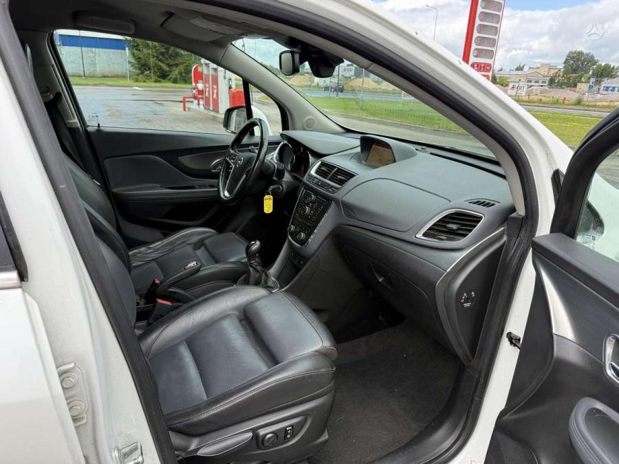 Белый Опель Mokka 2015 в Таураге, объемом двигателя 1.60 л и пробегом 162 тыс. км за 6500 €, фото 15 на AUTOMOTO.COM.LV