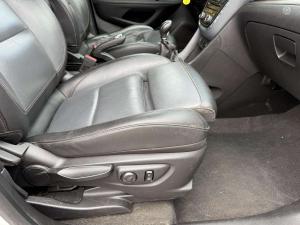 Белый Опель Mokka 2015 в Таураге, объемом двигателя 1.60 л и пробегом 162 тыс. км за 6500 €, фото 16 на AUTOMOTO.COM.LV