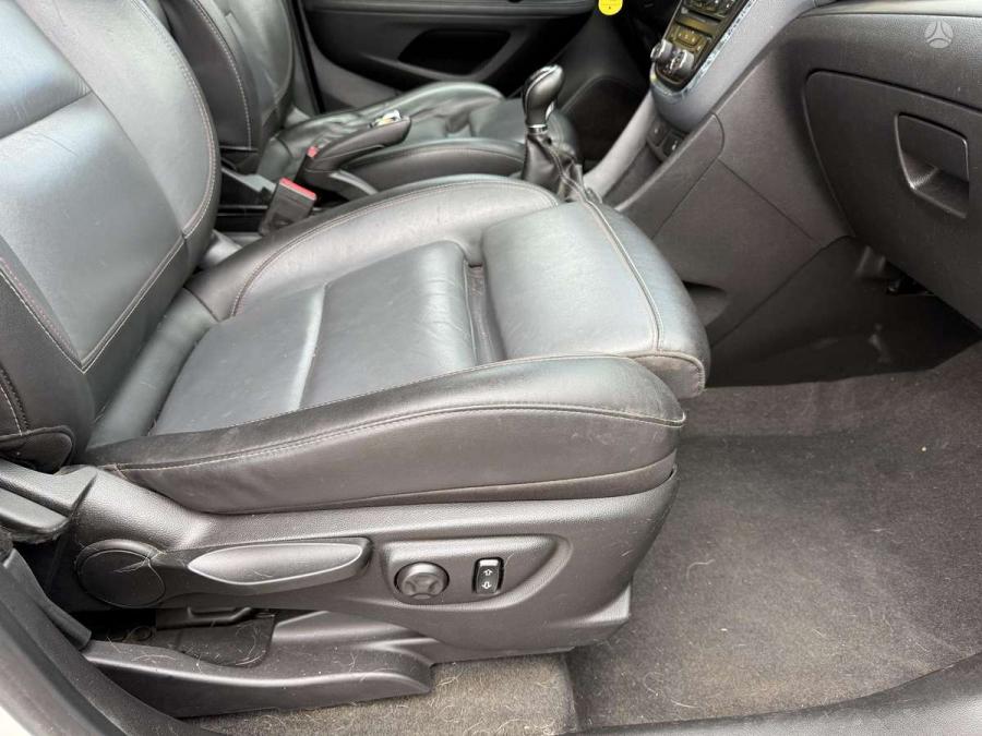 Белый Опель Mokka 2015 в Таураге, объемом двигателя 1.60 л и пробегом 162 тыс. км за 6500 €, фото 16 на AUTOMOTO.COM.LV