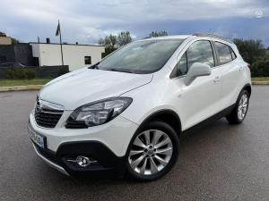 Белый Опель Mokka 2015 в Таураге, объемом двигателя 1.60 л и пробегом 162 тыс. км за 6500 €, фото  на AUTOMOTO.COM.LV