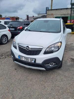 White Opel Mokka 2015 in Taurage, with an engine capacity of 1.60 L and mileage of 156 thousand km for 6200 €, photo  on AUTOMOTO.COM.LV
