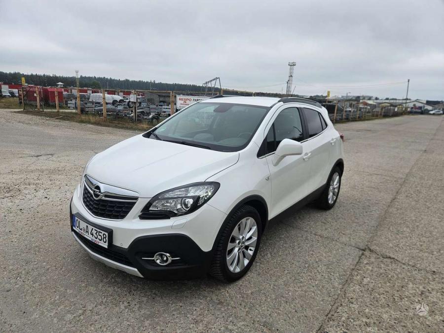 Balts Opel Mokka 2015 Viļņa, ar dzinēja tilpumu 1.69 L un nobraukumu 217 tūkst. km par 7200 €, foto 1 vietnē AUTOMOTO.COM.LV