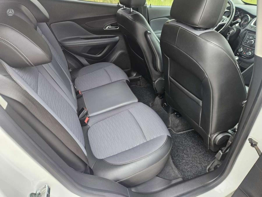 Balts Opel Mokka 2015 Viļņa, ar dzinēja tilpumu 1.69 L un nobraukumu 217 tūkst. km par 7200 €, foto 14 vietnē AUTOMOTO.COM.LV