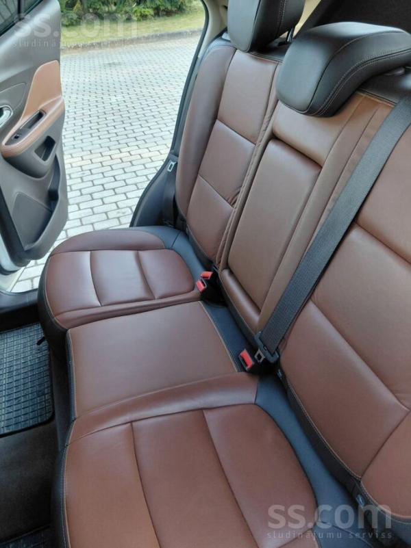 Balts Opel Mokka 2015 Dobele, ar dzinēja tilpumu 1.60 L un nobraukumu 240 tūkst. km par 7700 €, foto 9 vietnē AUTOMOTO.COM.LV