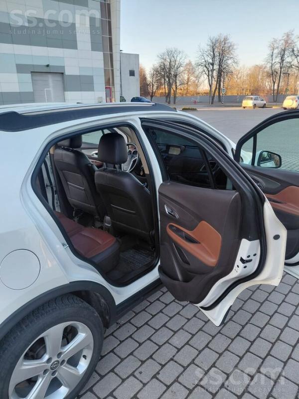 Balts Opel Mokka 2015 Dobele, ar dzinēja tilpumu 1.60 L un nobraukumu 240 tūkst. km par 7700 €, foto 10 vietnē AUTOMOTO.COM.LV