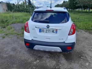 Balts Opel Mokka 2015 Kauņa, ar dzinēja tilpumu 1.60 L un nobraukumu 129 tūkst. km par 6600 €, foto 5 vietnē AUTOMOTO.COM.LV