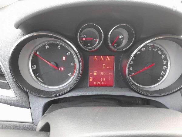 Белый Опель Mokka 2015 в Каунас, объемом двигателя 1.60 л и пробегом 129 тыс. км за 6600 €, фото 9 на AUTOMOTO.COM.LV