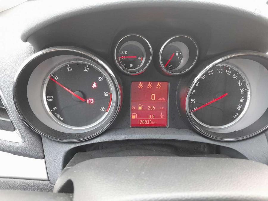 Balts Opel Mokka 2015 Kauņa, ar dzinēja tilpumu 1.60 L un nobraukumu 129 tūkst. km par 6600 €, foto 10 vietnē AUTOMOTO.COM.LV