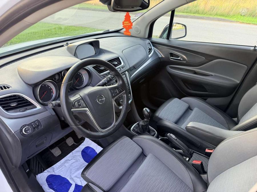 Balts Opel Mokka 2015 Tauragė, ar dzinēja tilpumu 1.36 L un nobraukumu 140 tūkst. km par 6699 €, foto 19 vietnē AUTOMOTO.COM.LV