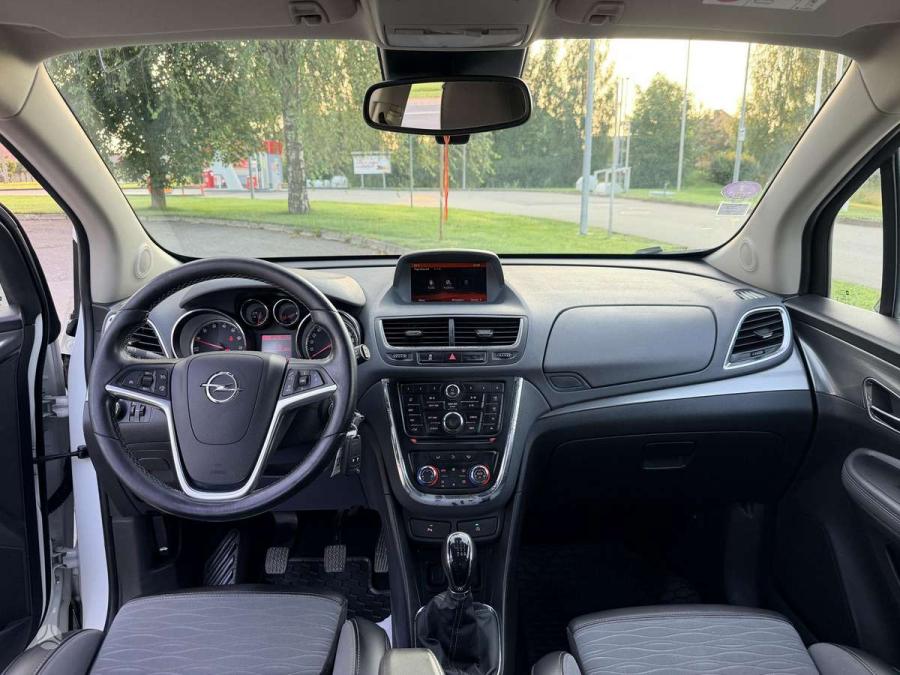 Balts Opel Mokka 2015 Tauragė, ar dzinēja tilpumu 1.36 L un nobraukumu 140 tūkst. km par 6699 €, foto 25 vietnē AUTOMOTO.COM.LV