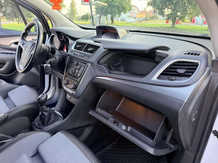 Balts Opel Mokka 2015 Tauragė, ar dzinēja tilpumu 1.36 L un nobraukumu 140 tūkst. km par 6699 €, foto 30 vietnē AUTOMOTO.COM.LV