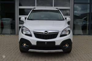 White Opel Mokka 2015 in Vilnius, with an engine capacity of 1.60 L and mileage of 206 thousand km for 8000 €, photo 6 on AUTOMOTO.COM.LV