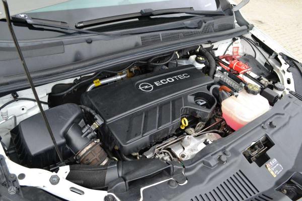 Balts Opel Mokka 2015 Viļņa, ar dzinēja tilpumu 1.60 L un nobraukumu 206 tūkst. km par 8000 €, foto 8 vietnē AUTOMOTO.COM.LV