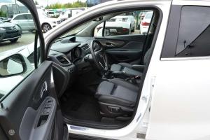 White Opel Mokka 2015 in Vilnius, with an engine capacity of 1.60 L and mileage of 206 thousand km for 8000 €, photo 18 on AUTOMOTO.COM.LV