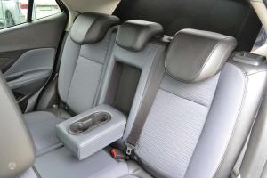 White Opel Mokka 2015 in Vilnius, with an engine capacity of 1.60 L and mileage of 206 thousand km for 8000 €, photo 23 on AUTOMOTO.COM.LV