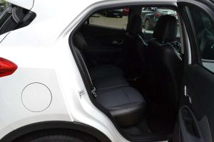 White Opel Mokka 2015 in Vilnius, with an engine capacity of 1.60 L and mileage of 206 thousand km for 8000 €, photo 30 on AUTOMOTO.COM.LV