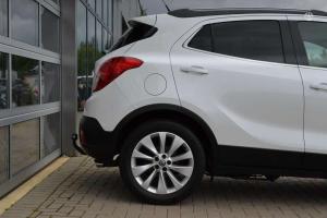 White Opel Mokka 2015 in Vilnius, with an engine capacity of 1.60 L and mileage of 206 thousand km for 8000 €, photo 38 on AUTOMOTO.COM.LV