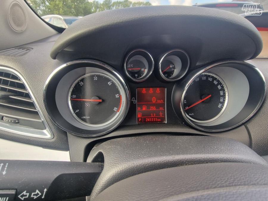 Белый Опель Mokka 2015 в Кретинга, объемом двигателя 1.60 л и пробегом 231 тыс. км за 7200 €, фото 14 на AUTOMOTO.COM.LV