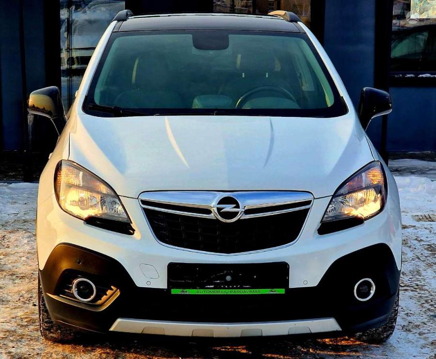 White Opel Mokka 2016 in Kretinga, with an engine capacity of 1.60 L and mileage of 178 thousand km for 7799 €, photo 2 on AUTOMOTO.COM.LV