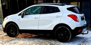 White Opel Mokka 2016 in Kretinga, with an engine capacity of 1.60 L and mileage of 178 thousand km for 7799 €, photo 7 on AUTOMOTO.COM.LV