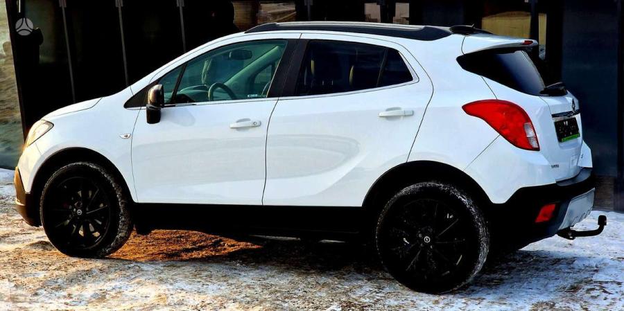 White Opel Mokka 2016 in Kretinga, with an engine capacity of 1.60 L and mileage of 178 thousand km for 7799 €, photo 7 on AUTOMOTO.COM.LV