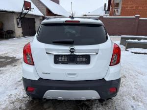 White Opel Mokka 2016 in Pasvalys, with an engine capacity of 1.36 L and mileage of 250 thousand km for 5300 €, photo 5 on AUTOMOTO.COM.LV