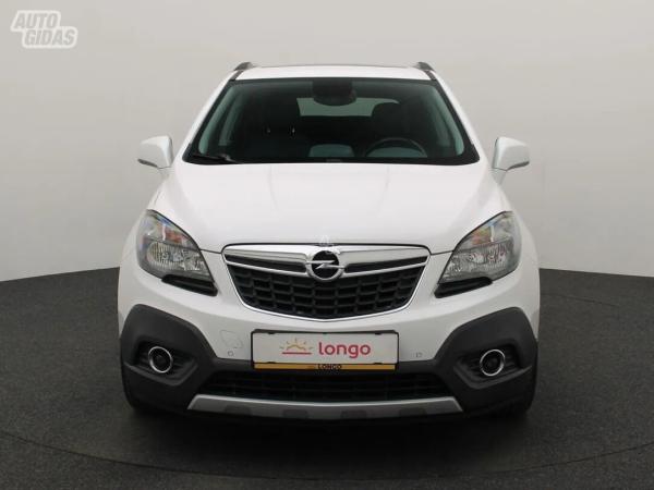 White Opel Mokka 2016 in Vilnius, with an engine capacity of 1.40 L and mileage of 88 thousand km for 10199 €, photo 3 on AUTOMOTO.COM.LV