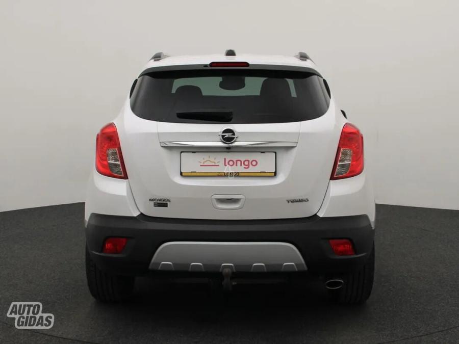 White Opel Mokka 2016 in Vilnius, with an engine capacity of 1.40 L and mileage of 88 thousand km for 10199 €, photo 6 on AUTOMOTO.COM.LV