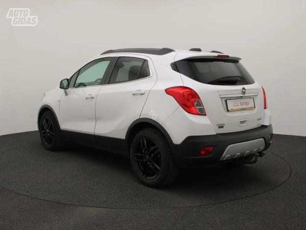 White Opel Mokka 2016 in Vilnius, with an engine capacity of 1.40 L and mileage of 88 thousand km for 10199 €, photo 7 on AUTOMOTO.COM.LV