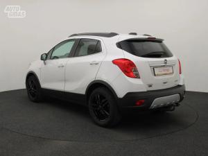 White Opel Mokka 2016 in Vilnius, with an engine capacity of 1.40 L and mileage of 88 thousand km for 10199 €, photo 8 on AUTOMOTO.COM.LV
