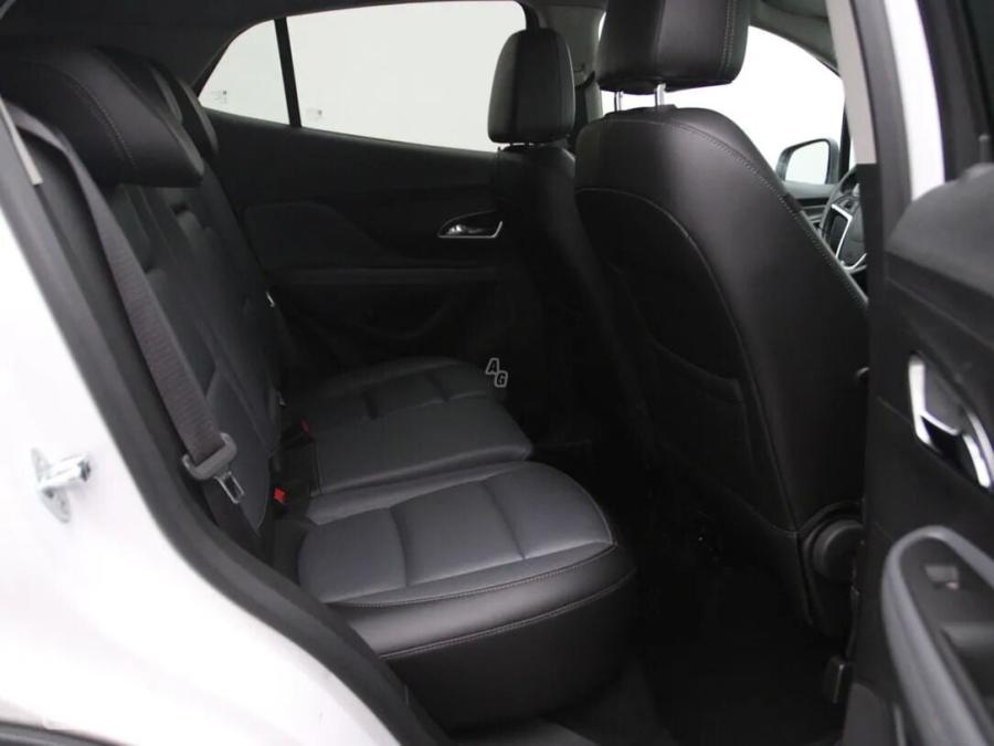 White Opel Mokka 2016 in Vilnius, with an engine capacity of 1.40 L and mileage of 88 thousand km for 10199 €, photo 16 on AUTOMOTO.COM.LV