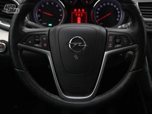 White Opel Mokka 2016 in Vilnius, with an engine capacity of 1.40 L and mileage of 88 thousand km for 10199 €, photo 19 on AUTOMOTO.COM.LV