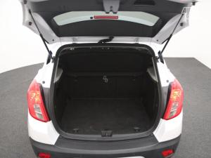 White Opel Mokka 2016 in Vilnius, with an engine capacity of 1.40 L and mileage of 88 thousand km for 10199 €, photo 36 on AUTOMOTO.COM.LV