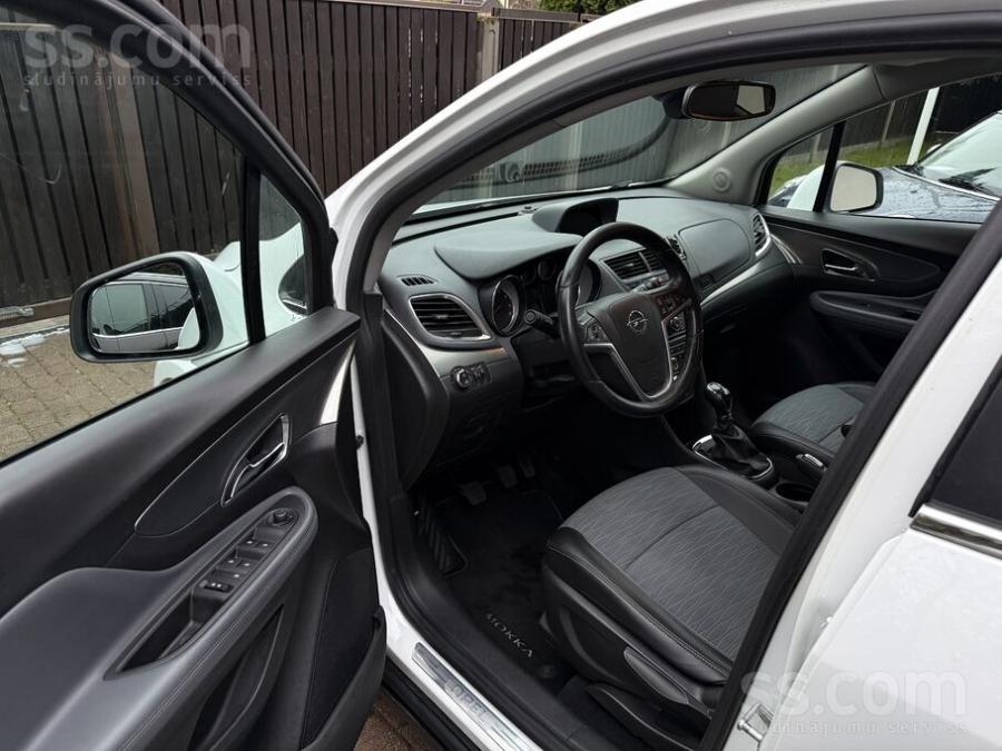 Balts Opel Mokka 2016 Ogre, ar dzinēja tilpumu 1.40 L un nobraukumu 179 tūkst. km par 8250 €, foto 21 vietnē AUTOMOTO.COM.LV