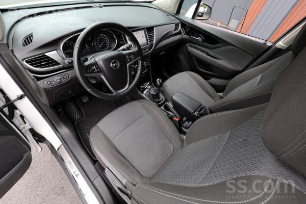 Balts Opel Mokka 2016 Jelgava, ar dzinēja tilpumu 1.40 L un nobraukumu 0 tūkst. km par 8990 €, foto 8 vietnē AUTOMOTO.COM.LV