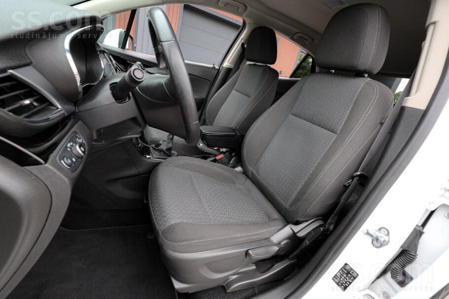 Balts Opel Mokka 2016 Jelgava, ar dzinēja tilpumu 1.40 L un nobraukumu 0 tūkst. km par 8990 €, foto 10 vietnē AUTOMOTO.COM.LV