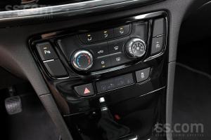 Balts Opel Mokka 2016 Jelgava, ar dzinēja tilpumu 1.40 L un nobraukumu 0 tūkst. km par 8990 €, foto 21 vietnē AUTOMOTO.COM.LV
