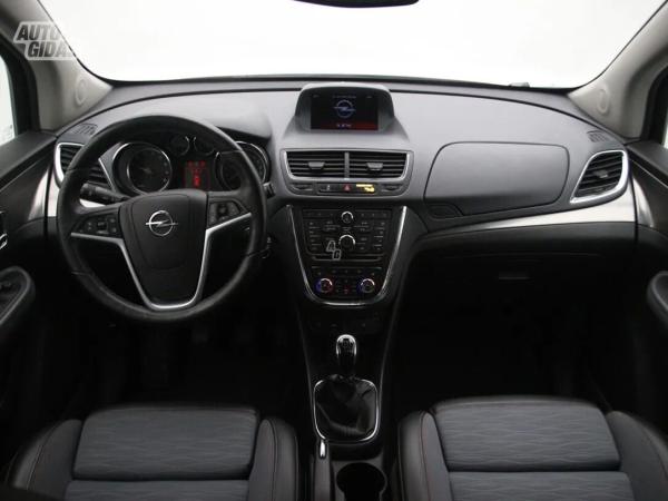 Balts Opel Mokka 2016 Viļņa, ar dzinēja tilpumu 1.40 L un nobraukumu 115 tūkst. km par 10499 €, foto 2 vietnē AUTOMOTO.COM.LV